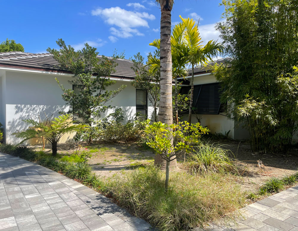 Dylan-Jupiter - Complete Backyard